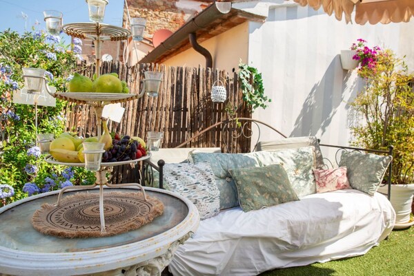 Living Suite Verdeconiglio In The Heart Of Arezzo - Arezzo