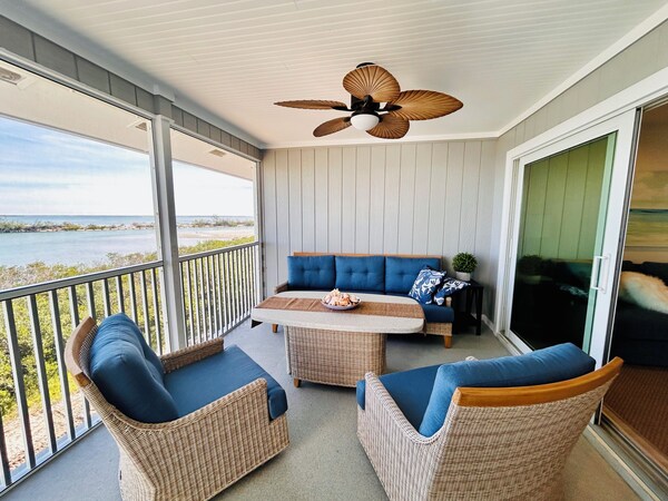 Newly Listed, Beautiful 2-bedroom, 2 Bathroom Condo In Charming Boca Grande. - Boca Grande, FL