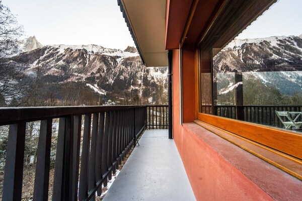 Spacious Apartment With Mont Blanc Views - Chamonix-Mont-Blanc