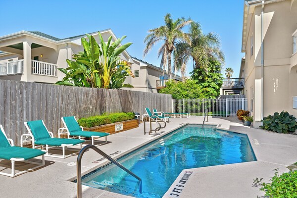 Step Into Cloud Dancer #5, A Home Away From Home. - Port Isabel, TX