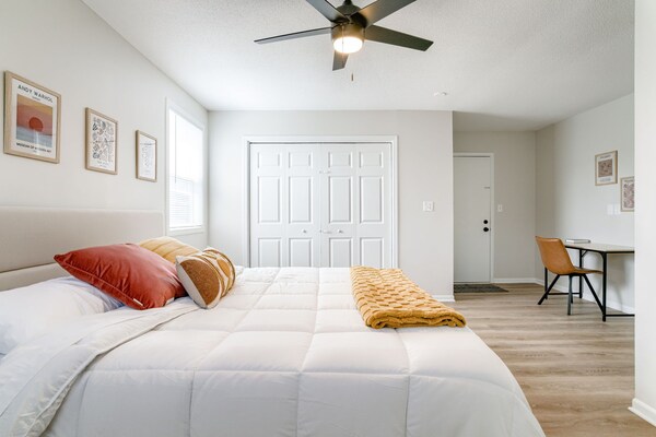 Modern 3-bedroom Detached Space W/ Wifi, Kitchen, Full-size Fridge, Living Room - Nebraska