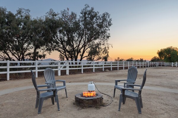 Wine Country Retreat | Gorgeous Views, Minutes To Wineries - Murrieta, CA