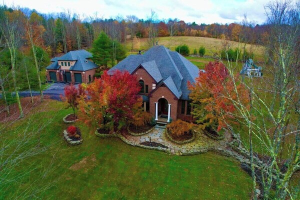 Hudson Valley Luxury | Pool, Theater, Sleeps 28 - State of New York