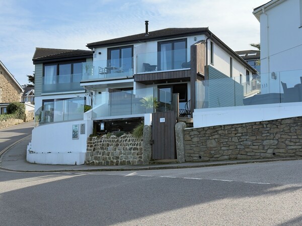 Bayvista, Pet Friendly, Country Holiday Cottage In Carbis Bay - マラジオン