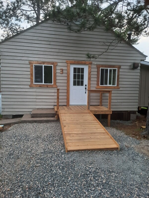 Lake Nipissing  Lakefront Cottage With Whirlpool /Fireplace And Resort Amenities - Ontario 60