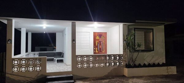4-bedroom Oasis In Amazing Hatillo - Camuy