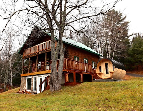Black Rapids Retreat - 2 Lodges! - New Brunswick