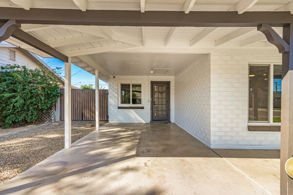 Cozy Home With Private Pool, Dog Friendly, Central Ac, Enclosed Yard - Scottsdale, AZ
