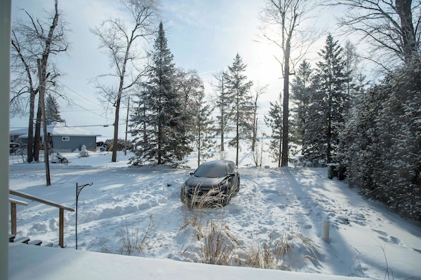 Cozy Winter Retreat Close To Ottawa, Wakefield And 4 Different Ski Hills! - Ottawa