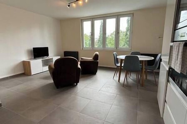 T2 Quiet And Bright Near Train Station - Arras