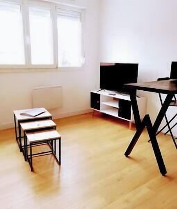 Le Studio De Gustave - ibis Styles Lens Centre Gare