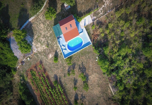 House Baras Garden (108461-k1) - Mirca - Island Brac - Croacia