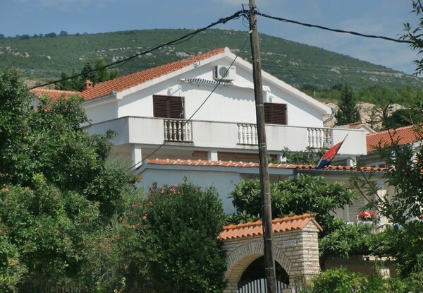 Apartment Tina (108651-a1) - Obrovac - Obrovac