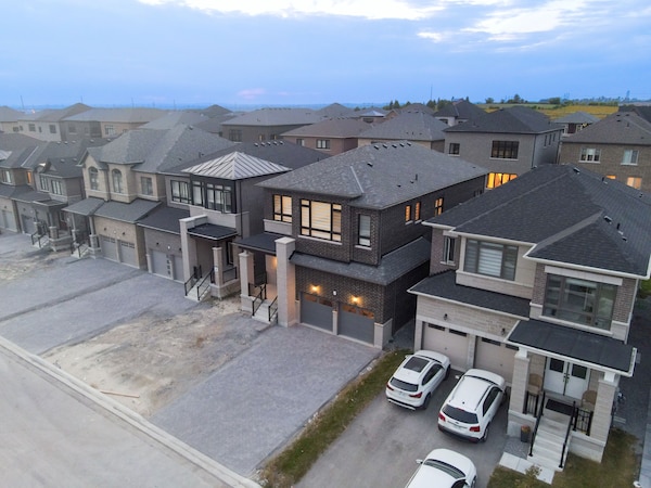 Home In Durham - Oshawa