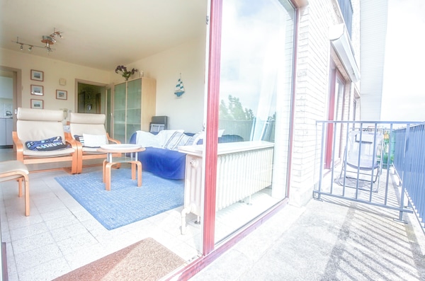 2 Bedroom Accommodation In Koksijde - La Panne