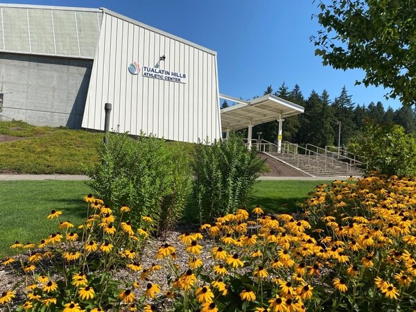 2 Suites In Modern Hotel W/ Fully Equipped Kitchens & Fireplace - Free Parking - Hillsboro, OR