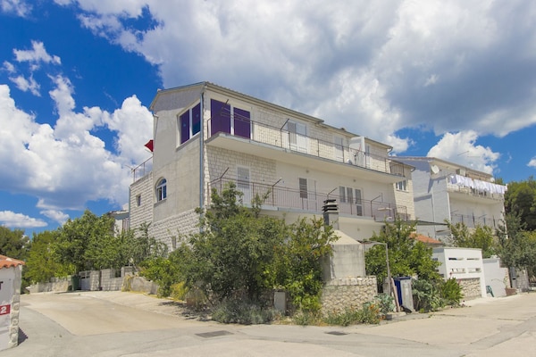 Apartments Vinko (102521-a2) - Primosten - Primošten