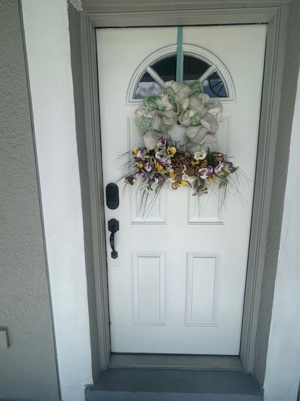 Relax In This 3-bedroom Davenport Home - Haines City, FL
