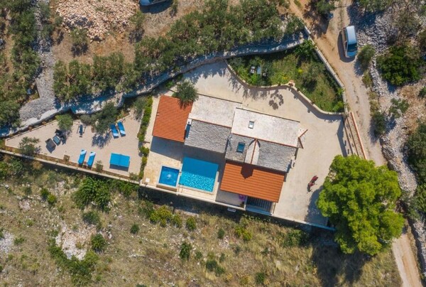 House Kristiana (108451-k1) - Supetar - Island Brac - Supetar