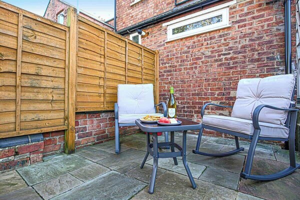 Host & Stay | Newington Road - Northampton, UK