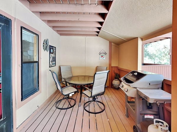 Pinon Park C11 | Cozy, Fireplace, Great Location - Ruidoso Downs, NM