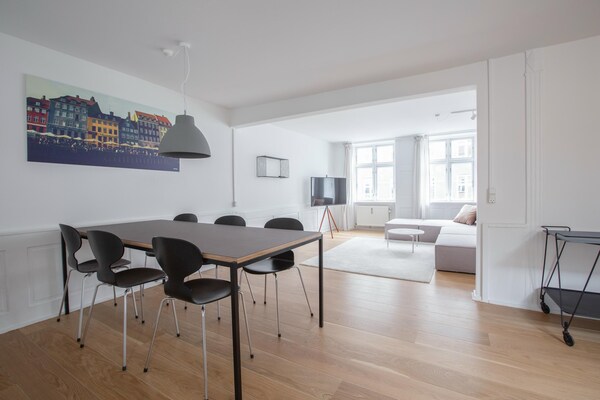 Beautiful 2-bed In Top Copenhagen Location - Copenhagen