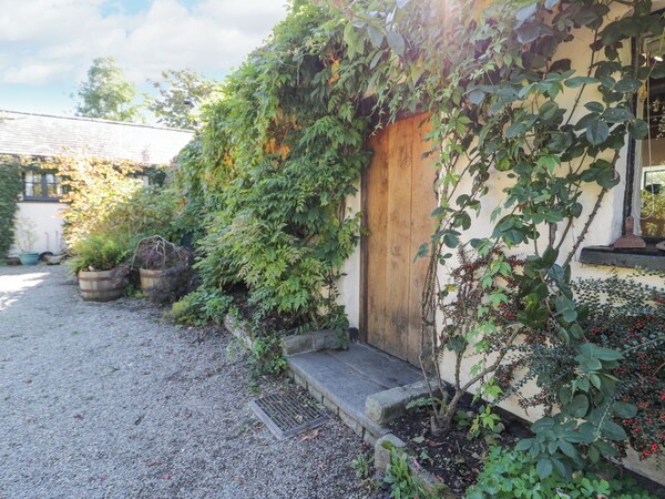 Rhyd Lechog, Pet Friendly, Character Holiday Cottage In Llanrwst - Penrhyndeudraeth