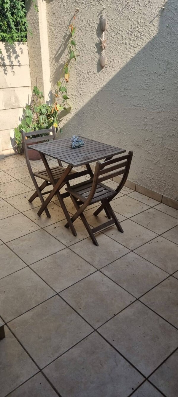 7 On School - Cozy Guesthouse Close To Airport - Johannesburg