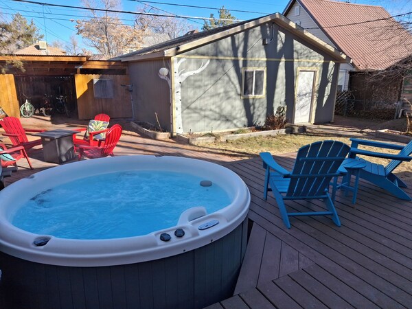 Grand Junction Bike Hotel & Hot Tub - Grand Junction, CO