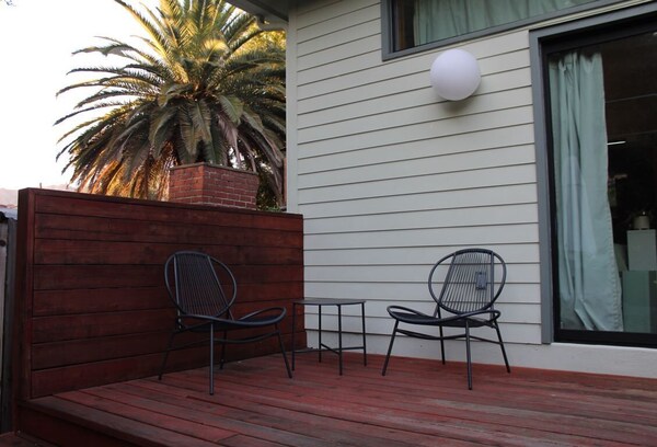 Stylish & Serene Eagle Rock Casita\n - Pasadena, CA