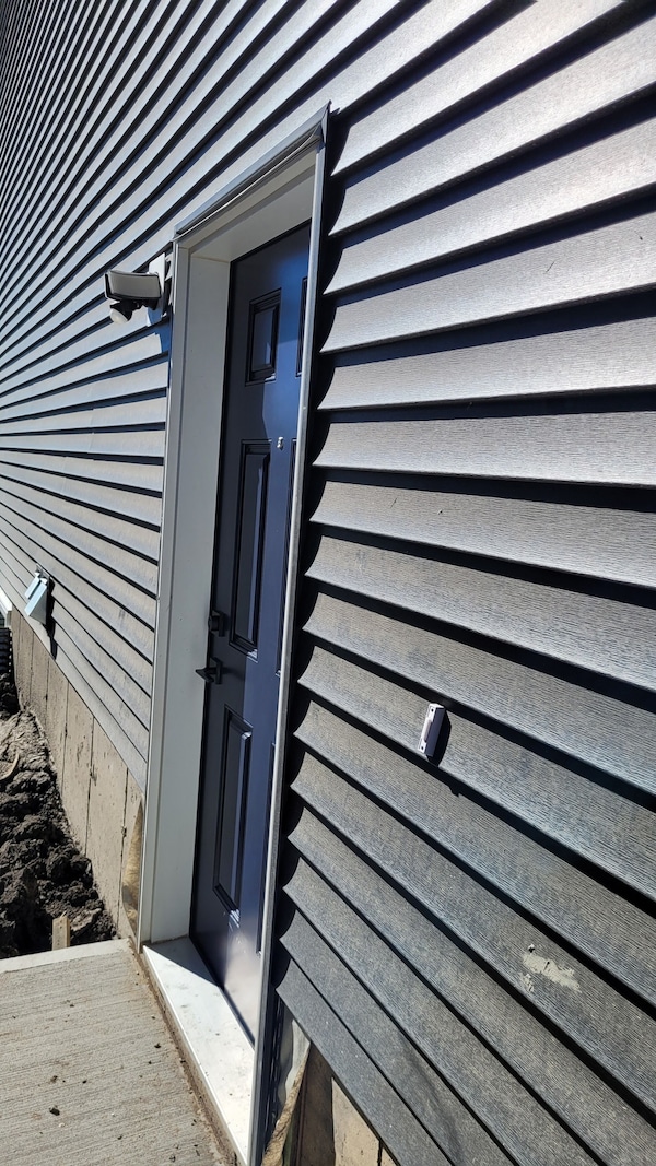 Cozy 2-bedroom Building In Charming Nisku With Wifi, Beautiful Community. - Beaumont