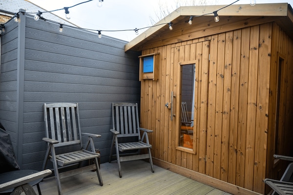 Central Margate House With Sauna & Private Garden - Broadstairs