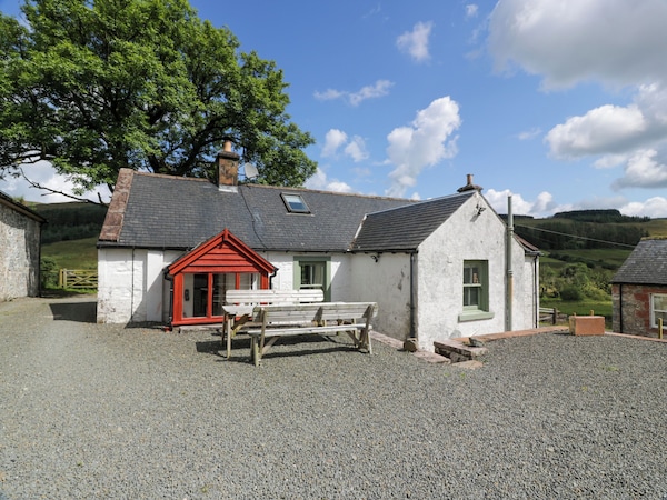 Kilnmark Farmhouse, Pet Friendly, With Open Fire In Moniaive - Drumlanrig Castle & Gardens