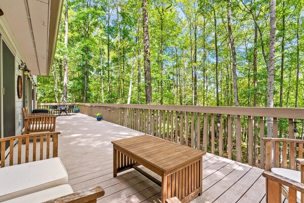 Serene Lakefront Home: Private Dock, Expansive Decks, Game Room & Nature Views - West Point, GA