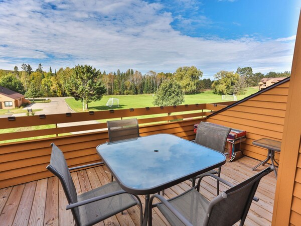 Trout Creek Condos #10 - Harbor Springs Michigan - Harbor Springs, MI