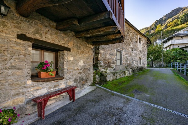 Maison De Campagne "Xepo" Avec Vue Sur Les Montagnes, Terrasse Privée Et Wi-fi - Asturies