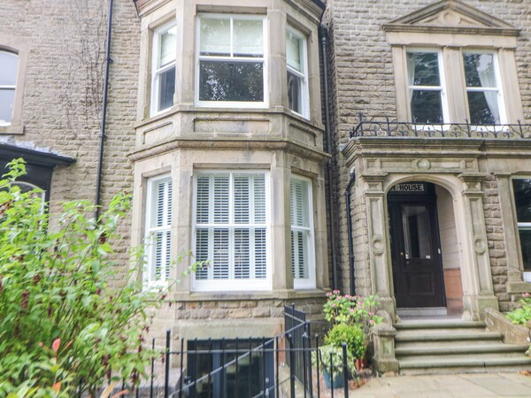 Spa House, Luxury Holiday Cottage, With Open Fire In Buxton - Buxton