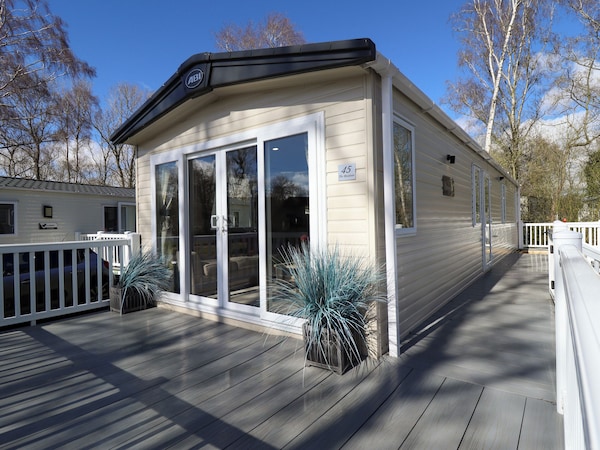 The Meadows 45, Family Friendly, With Hot Tub In Tattershall - Woodhall Spa
