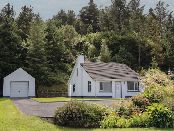 Nelly's Chalet, Pet Friendly In Gortahork, County Donegal - Ireland