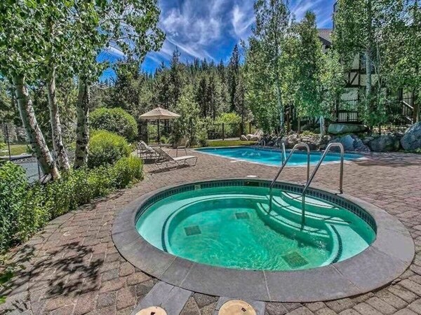 Walk To River & Park | Mins To Palisades & Tahoe - Tahoe City, CA