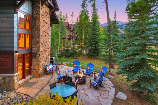 New Double Diamond Lodge By The Nordic Ski Trails! Luxury, Views, Xbox, Foosball, Billiards - Breckenridge, CO