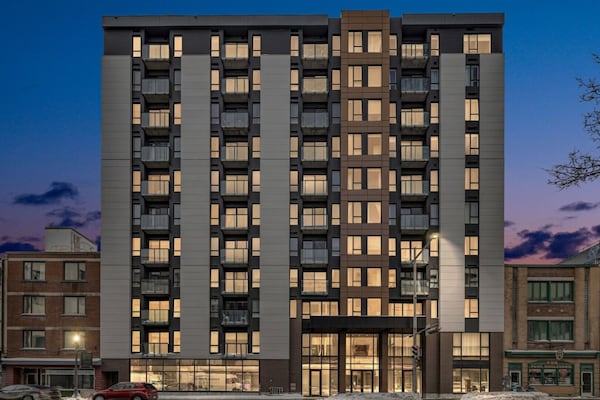In The Heart Of The City, Modern, Comfortable, Fully-equipped Urban Accommodation. - Québec