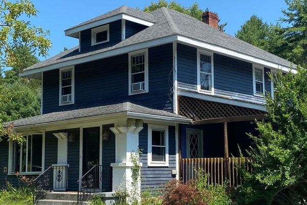 Spacious River Front Get-away With Pool Next Door! - Historic Site of the 1969 Woodstock Festival