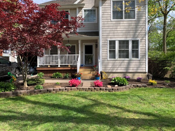 Charming 1-bedroom Apartment In Fabulous Kings Park With Wifi, Ac - Islandia, NY