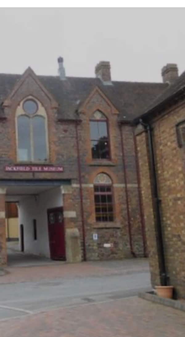 3 Bedroom 18th Century Old School House In Ironbridge Amongst The Many Museums, - Ironbridge