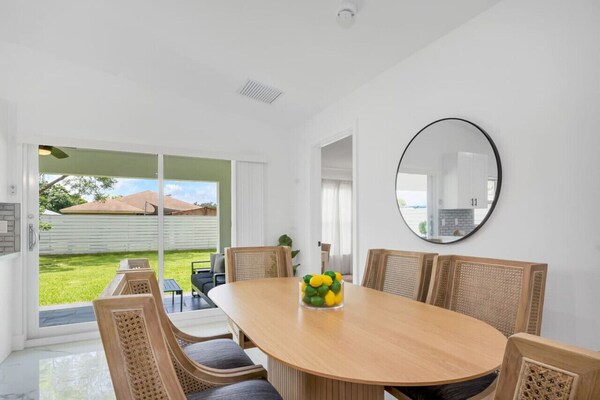 Modern Luxury Retreat - Centrally Located In Wpb - 棕櫚泉