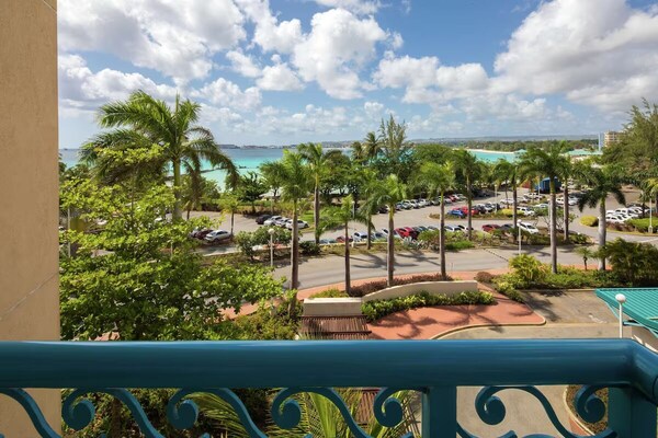 3 Elegant Ocean View Suites Perfect For The Whole Family In Beachfront Resort - Bridgetown
