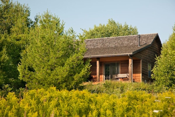 The Doorgeous Tamarack Cabin - Sturgeon Bay, WI