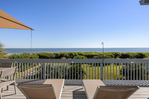 Oceanfront, Vintage Beach House Steps From The Sand On Seabrook Island. - Seabrook Island, SC