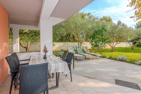 Beautiful Apartment In Zaton With Wifi - Zaton